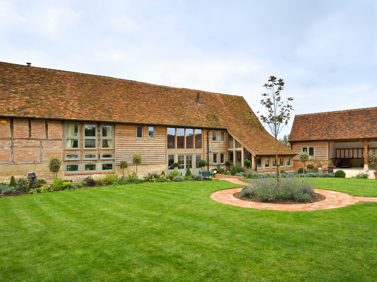 Barn-To-House Conversion: Is A Barn Conversion Right For You? | Bespoke Construction Group